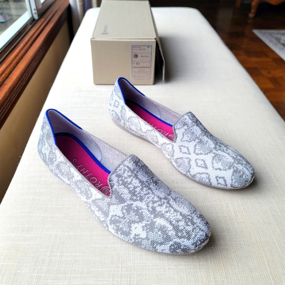 Rothy's | Shoes | New Rothys Sz 85 Loafers Us Ivory Grey Snake Round ...